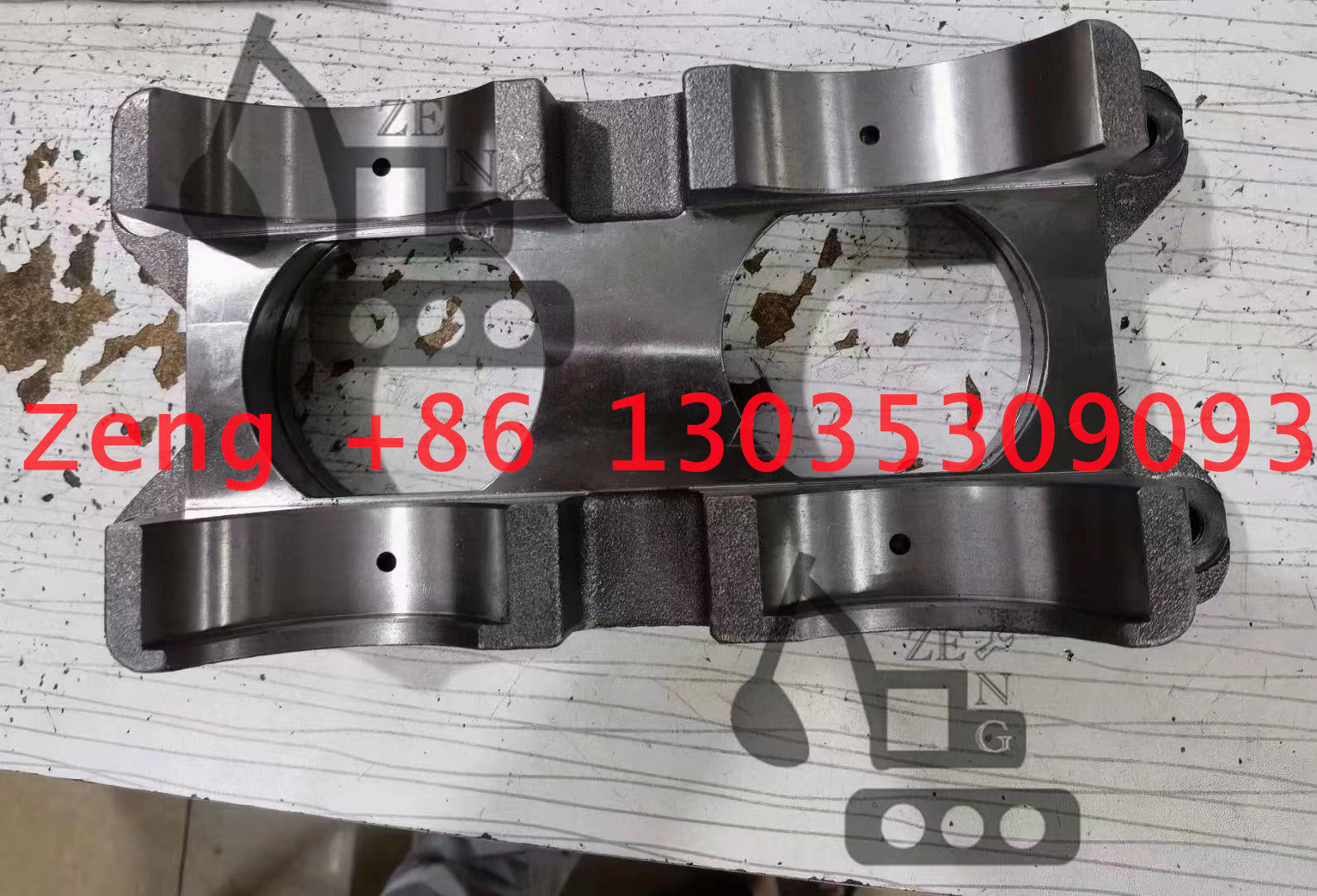 SBS80 CAT312 hydraulic pump support – 13035309093
